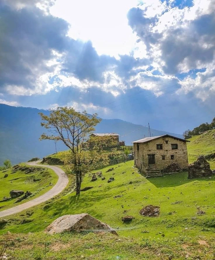 Dirang | Travel Guide & Tourist Information | Yatrigo